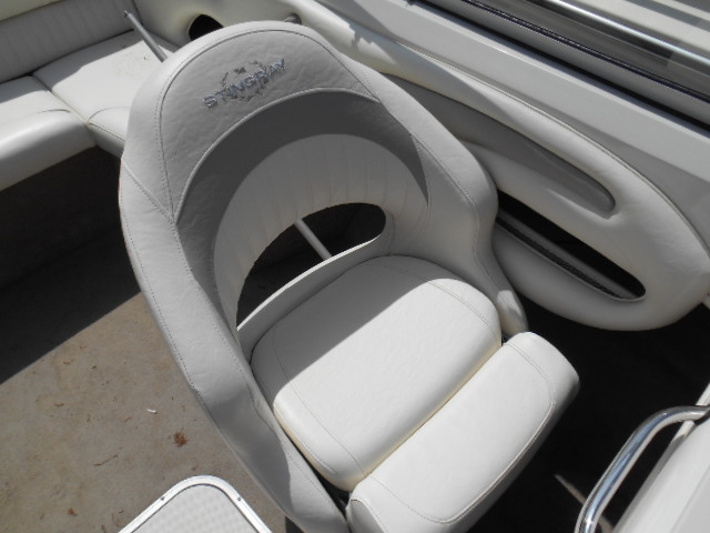 2011-stingray-195lr-007 - Carolina Boat & Trailer google